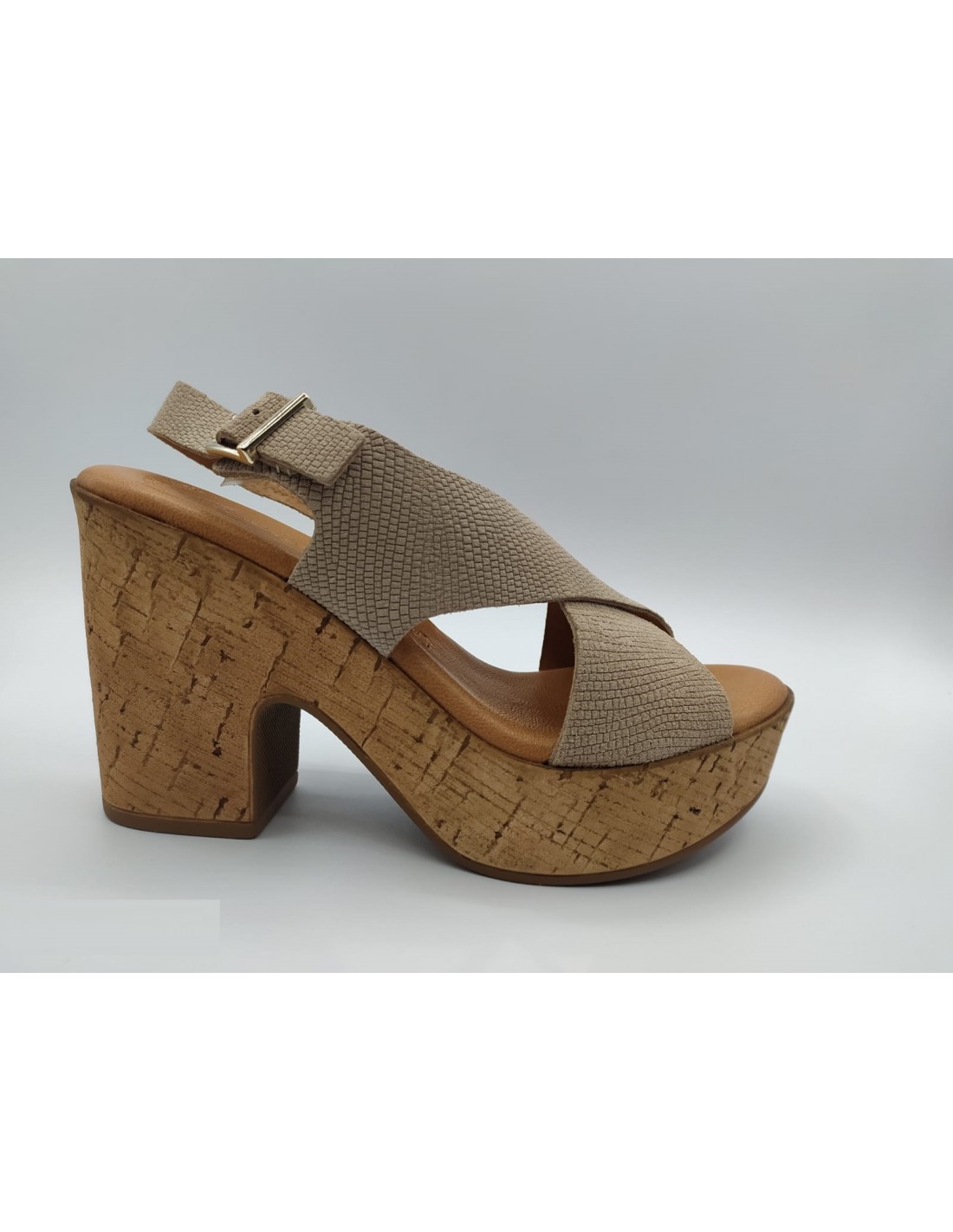 SANDALIAS TACON MUJER ALPE CALADOS PIEL 4190 Talla 37 Color CUERO